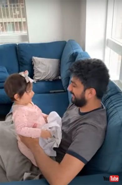 「いないいないばあ！」 イメチェンしたパパに驚く赤ちゃんのリアクションがかわいい（1/2） | ねとらぼ