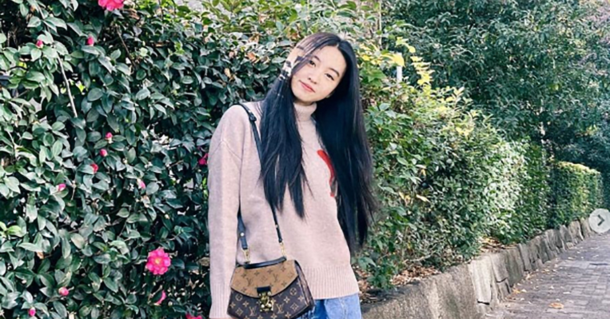 スタイル良すぎ！ Koki,＆Cocomi、姉妹でおしゃれ“お散歩ファッション”を撮り合い「気晴らしに公園でゆっくり」（1/2） | ねとらぼ