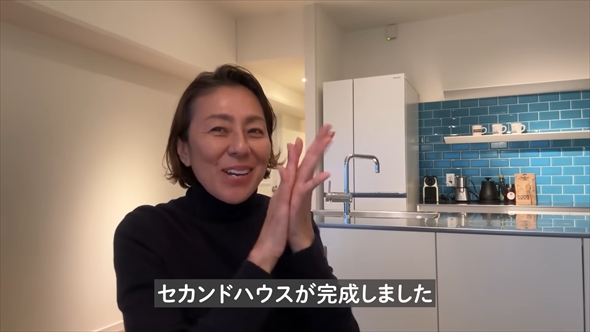 RIKACO、完成した“海が見えるセカンドハウス”がステキすぎる！ センス爆発の屋内インテリアに「なかなか持てるものじゃない」「全てが本当に素敵」（1/2） | エンタメ ねとらぼ